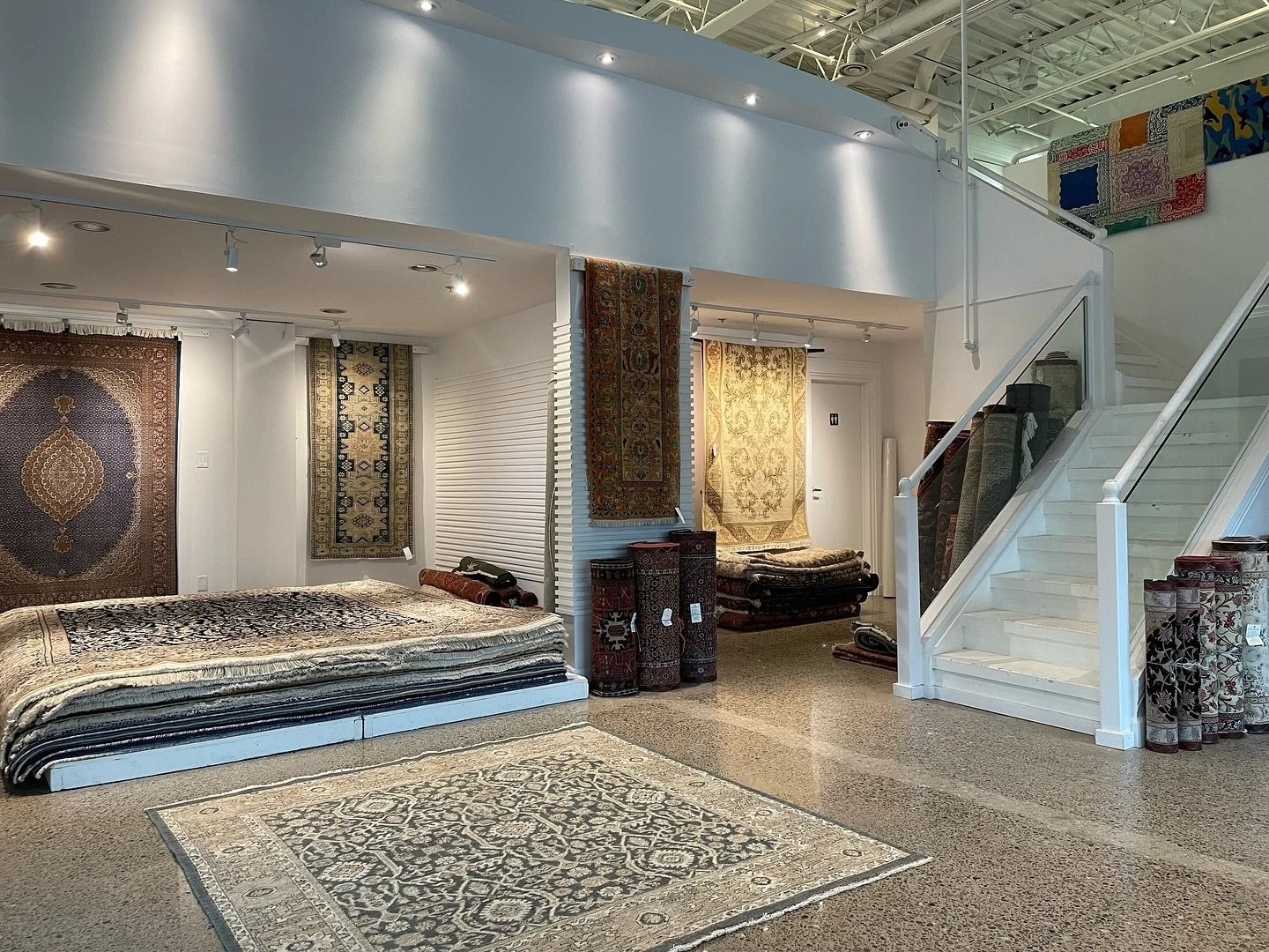 Kasra Rugs Toronto | Vintage Persian Rugs and Modern Rugs Canada