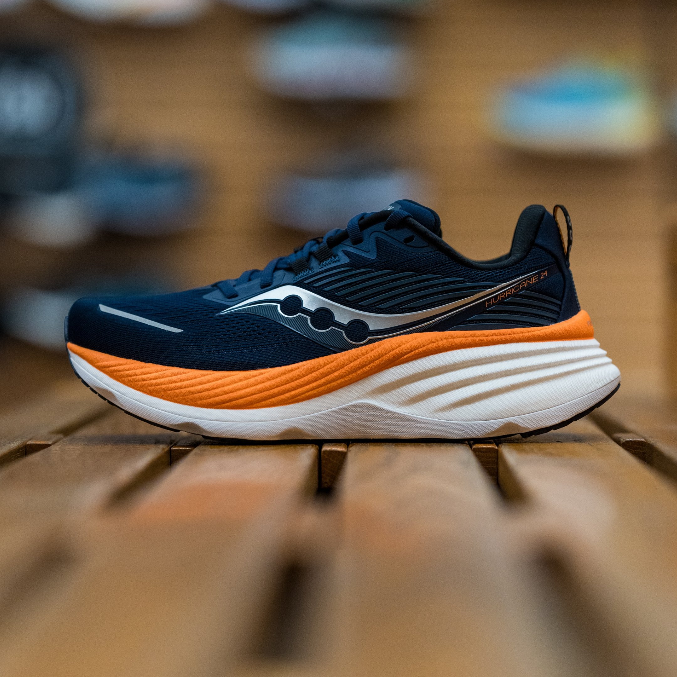 Saucony Mens — Run With Us