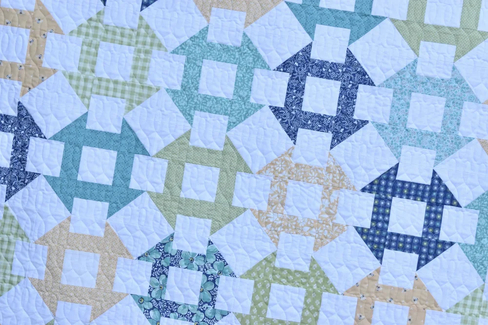 Fat Quarter Churn Dash {quilt tutorial} — Material Girl Quilts