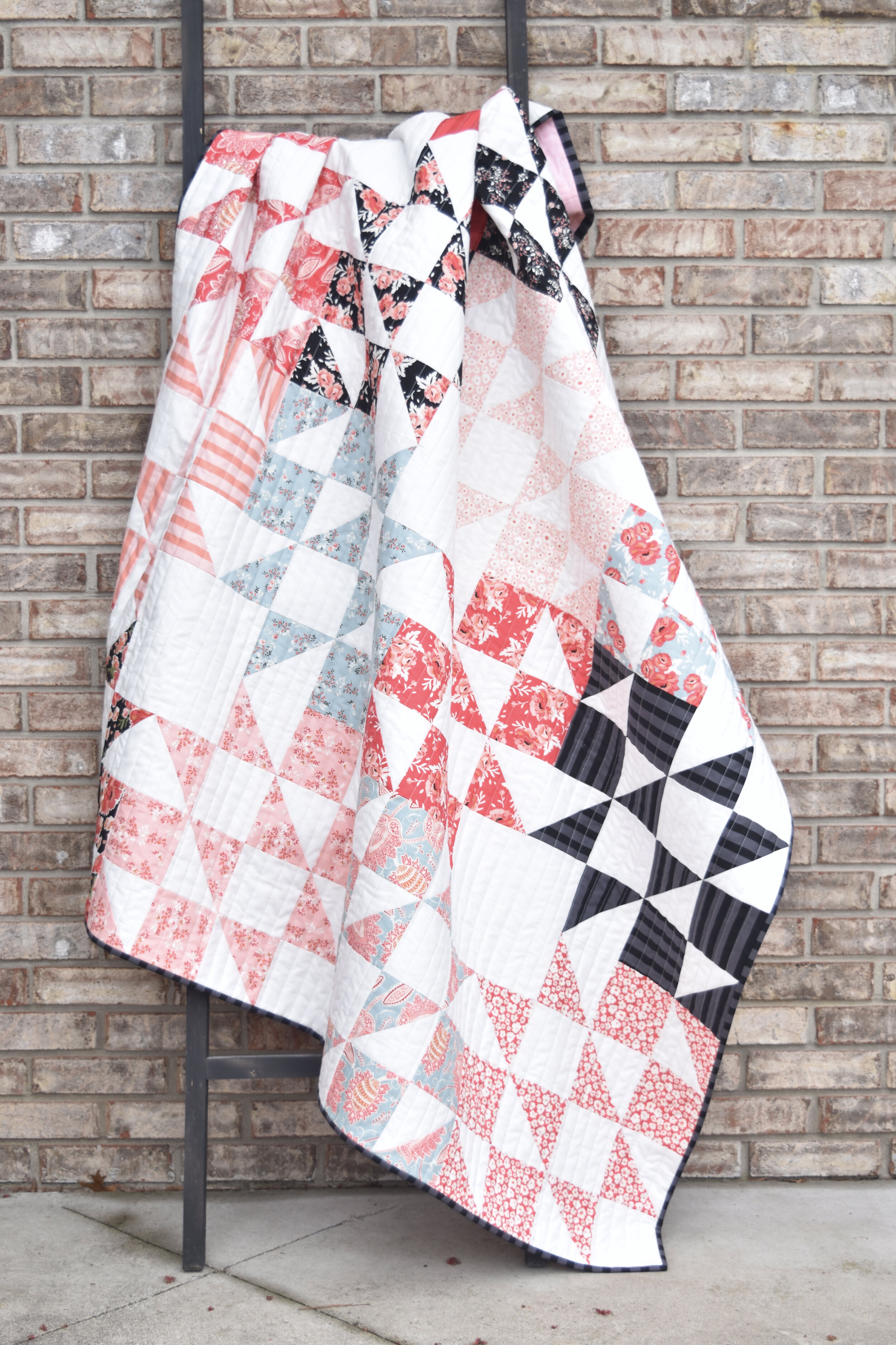 Ava Kate Daydreams Quilt {plus a tutorial and free pattern!} — Material ...