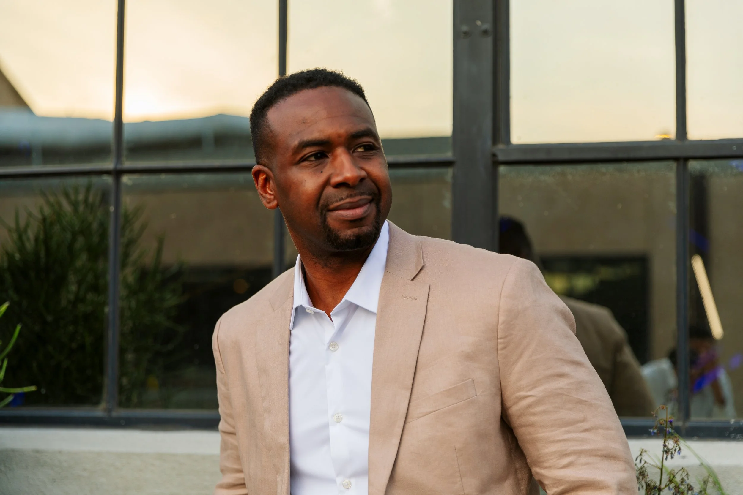 bio — Darrell Booker