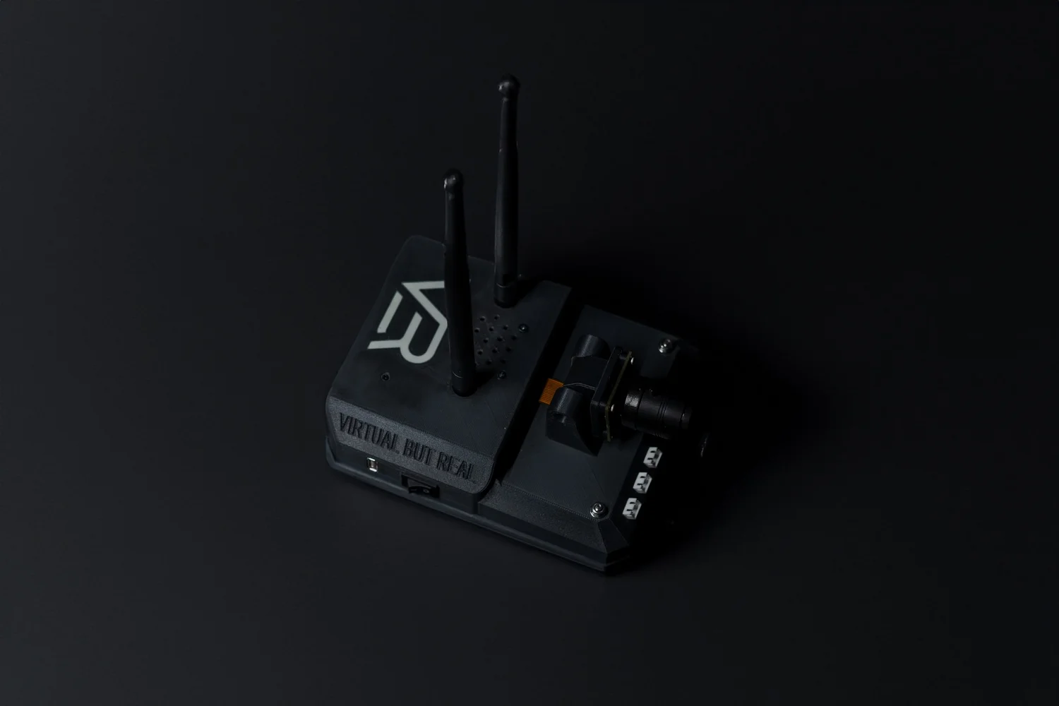 VBR Playground: Innovatives Mixed Reality Racing Entertainment