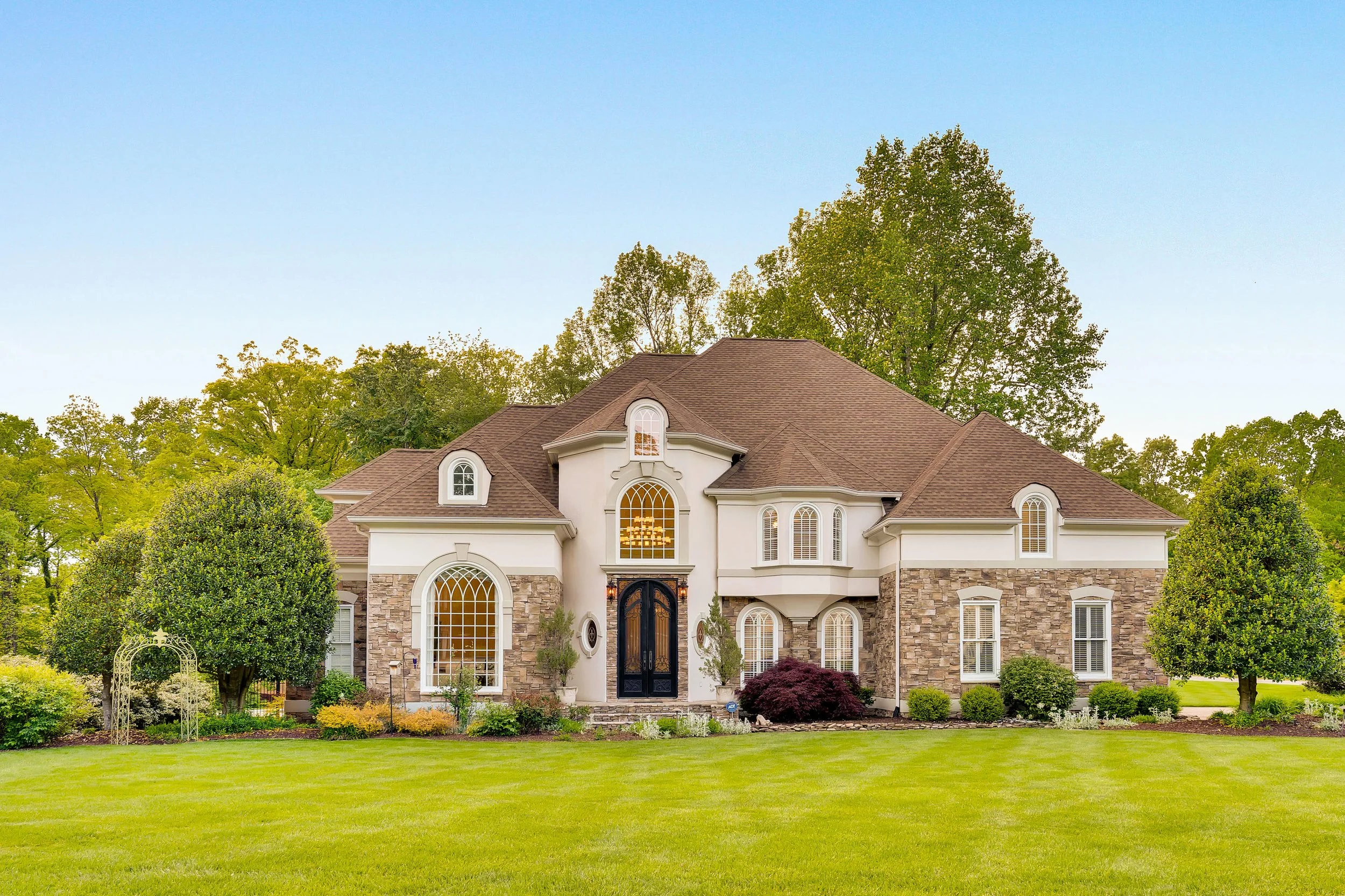 500 Rock House Court, Signal Mountain — Travis Close Homes