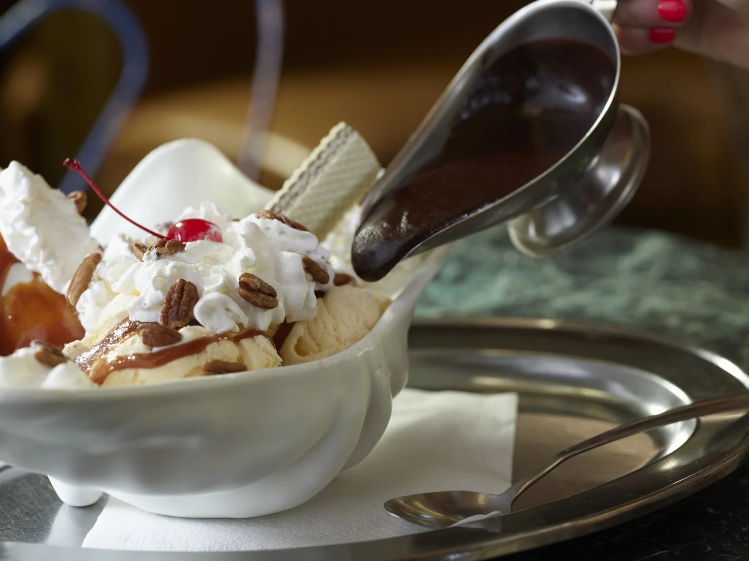 Margies Candies-Home