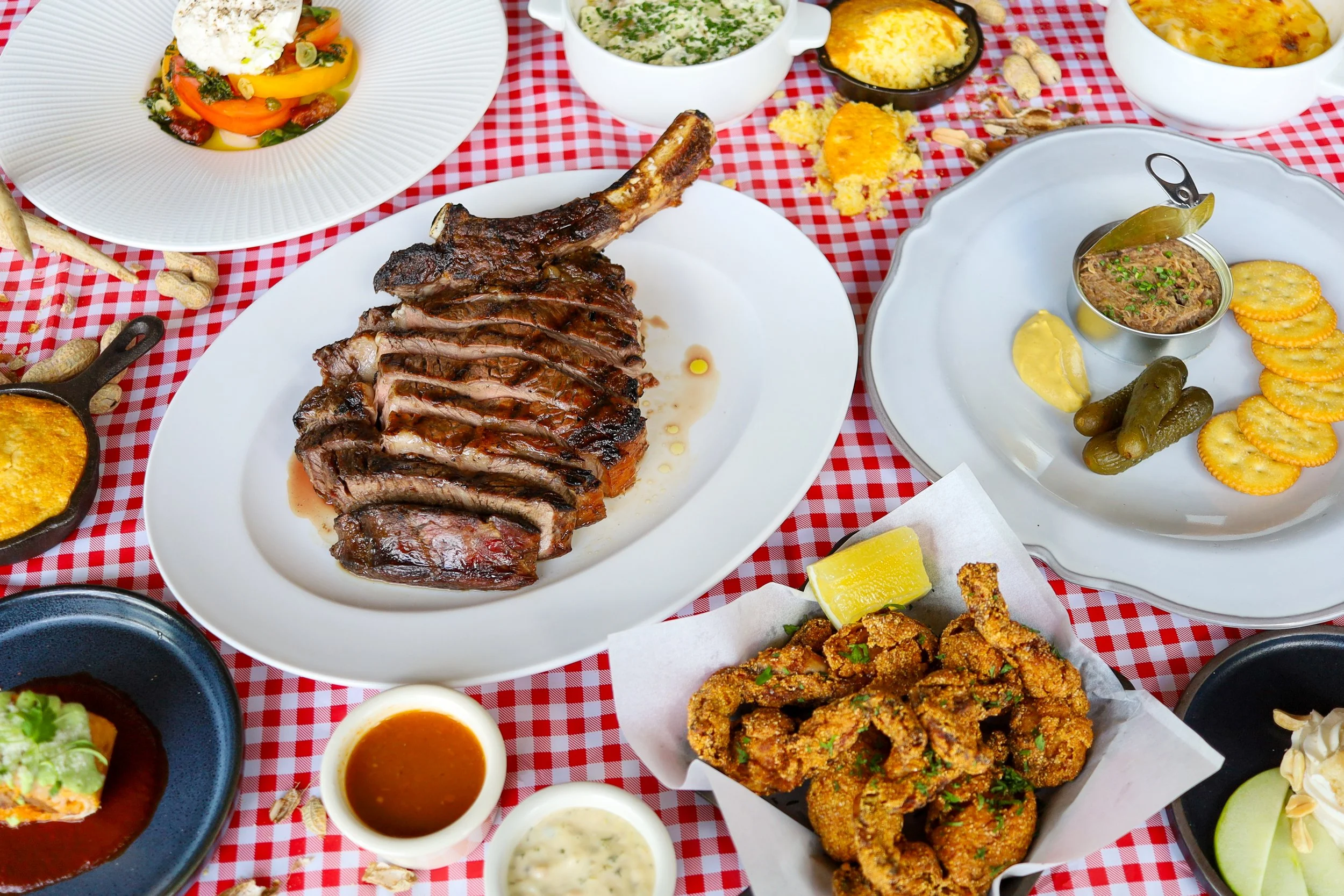 BASEMENT BAR — Travail Kitchen and Amusements