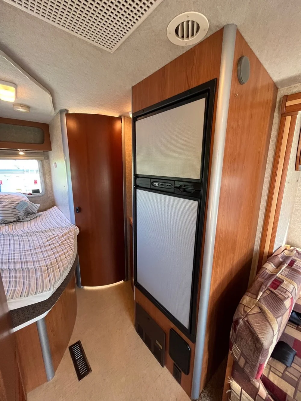 2008 Winnebago View 24J (Low Miles - Diesel) — Summit RV - Junction ...