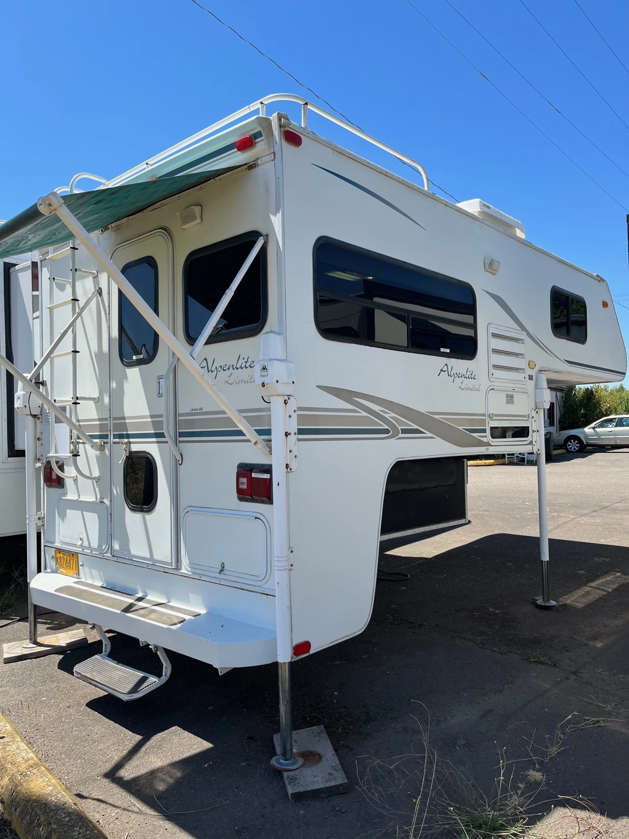 TRUCK CAMPERS — Summit RV - Junction City, Oregon