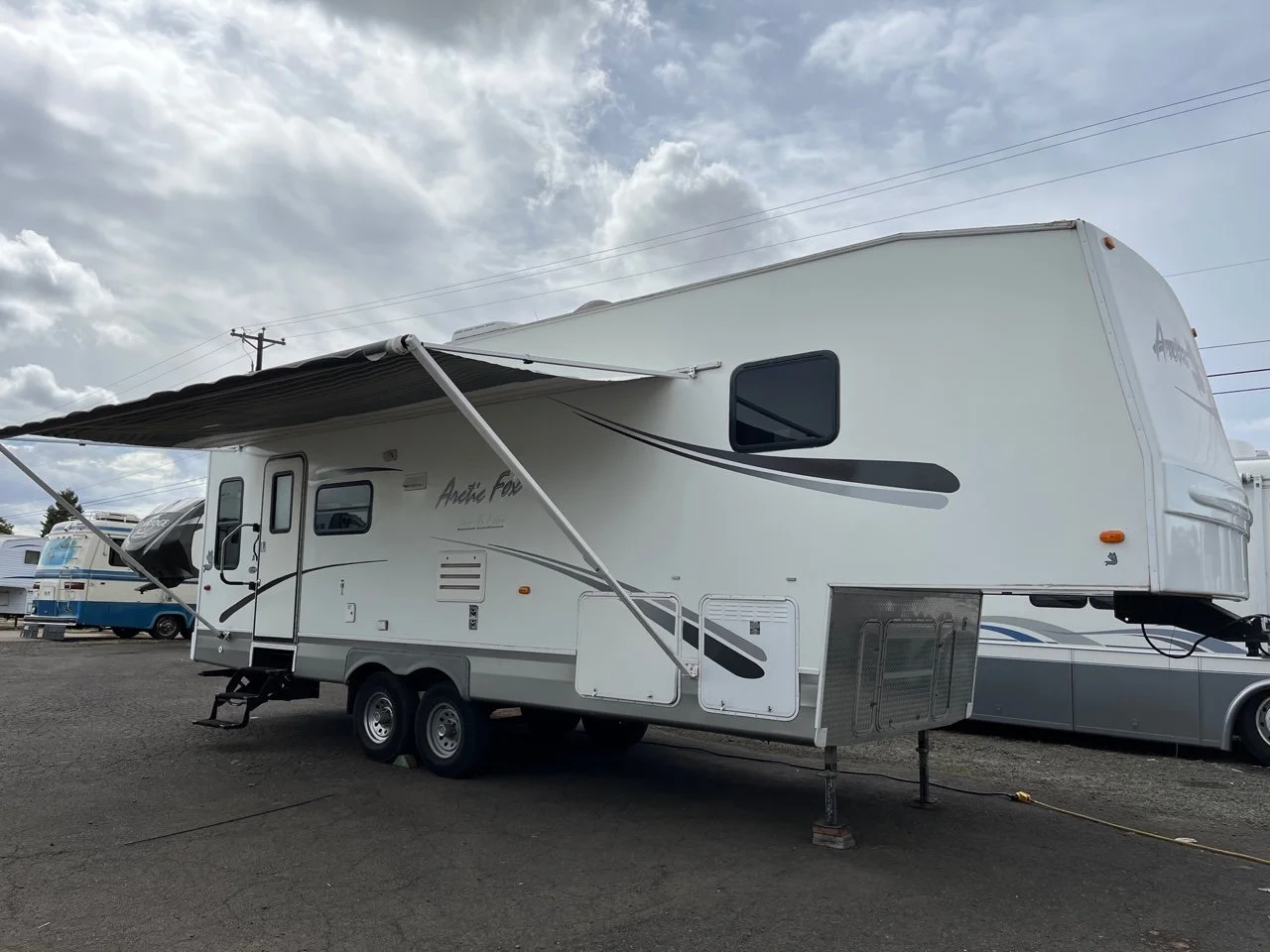 FIFTH WHEELS — Summit RV - Junction City, Oregon