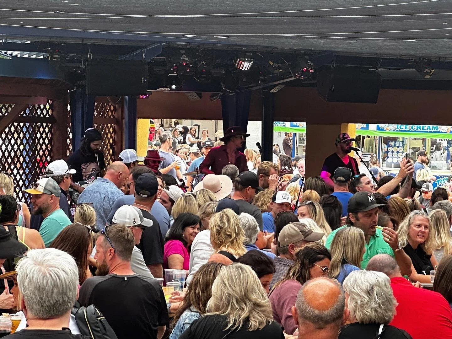 TOUR — Russ Parrish & The Lone Oaks