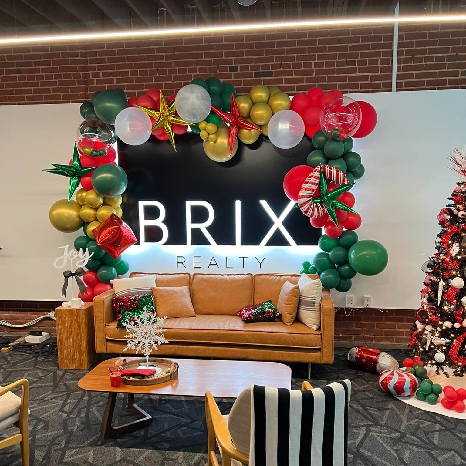 Who We Are — Brix