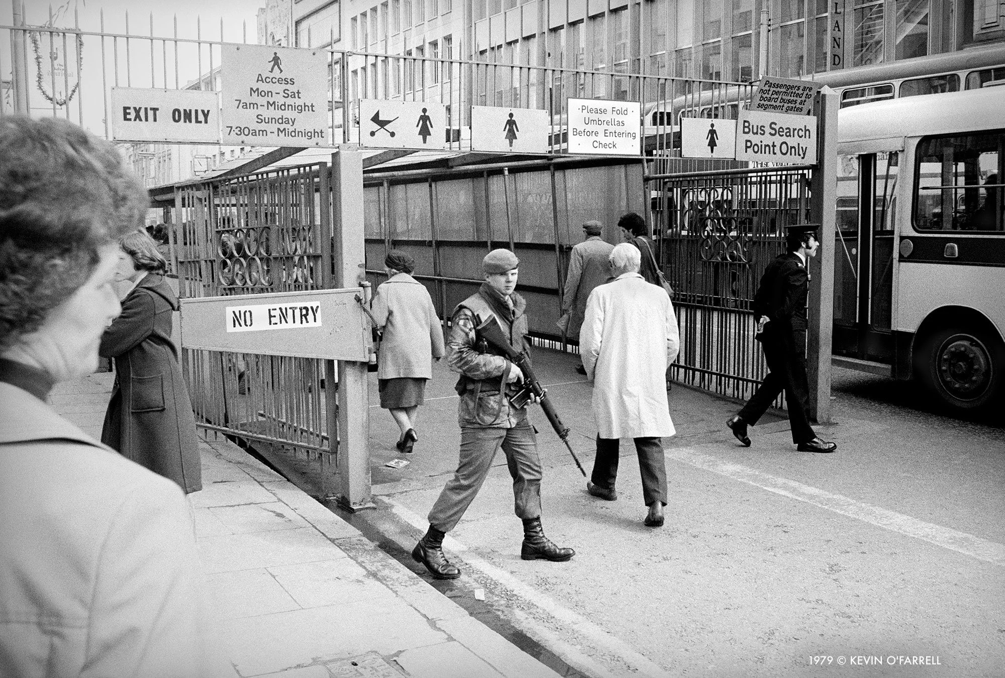 PERIOD PHOTOS — Drawing the Ring of Steel