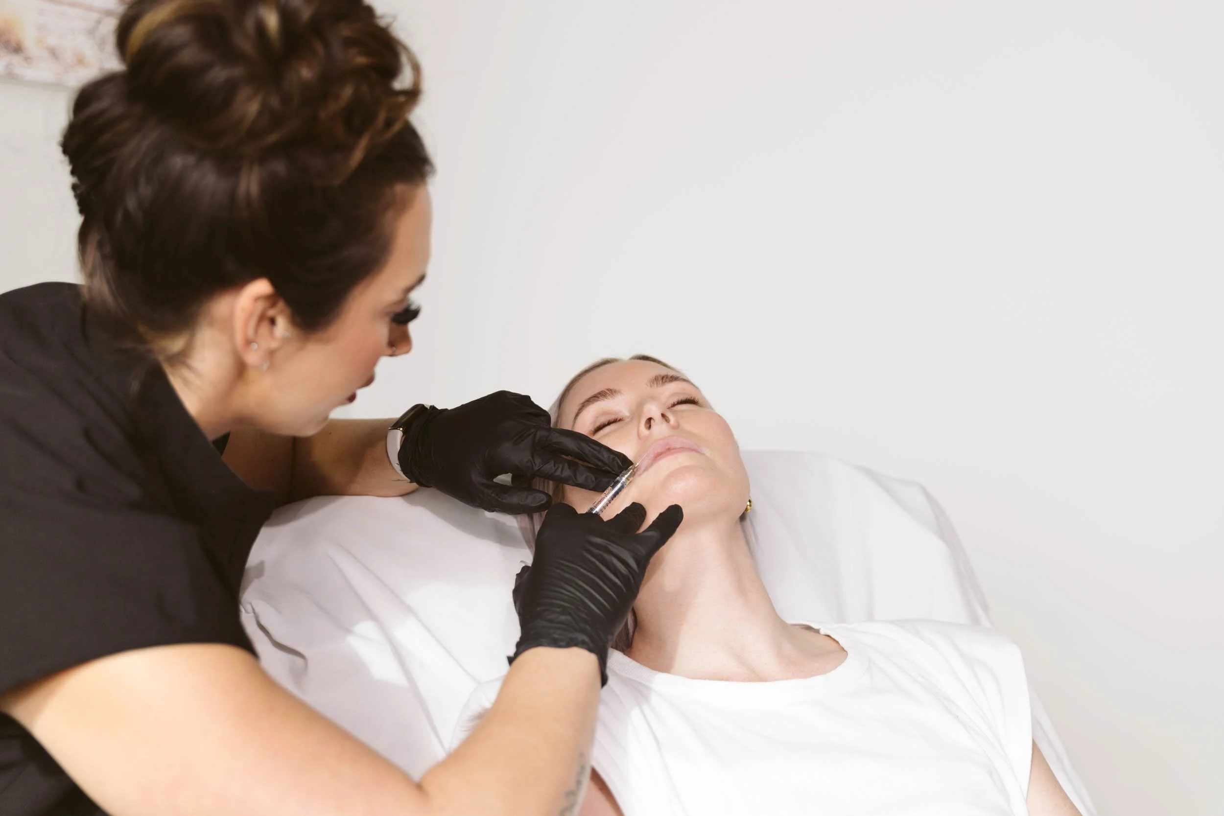 Medical Spa & Skin Care Clinic in Calgary - Face Skin & Body Bar
