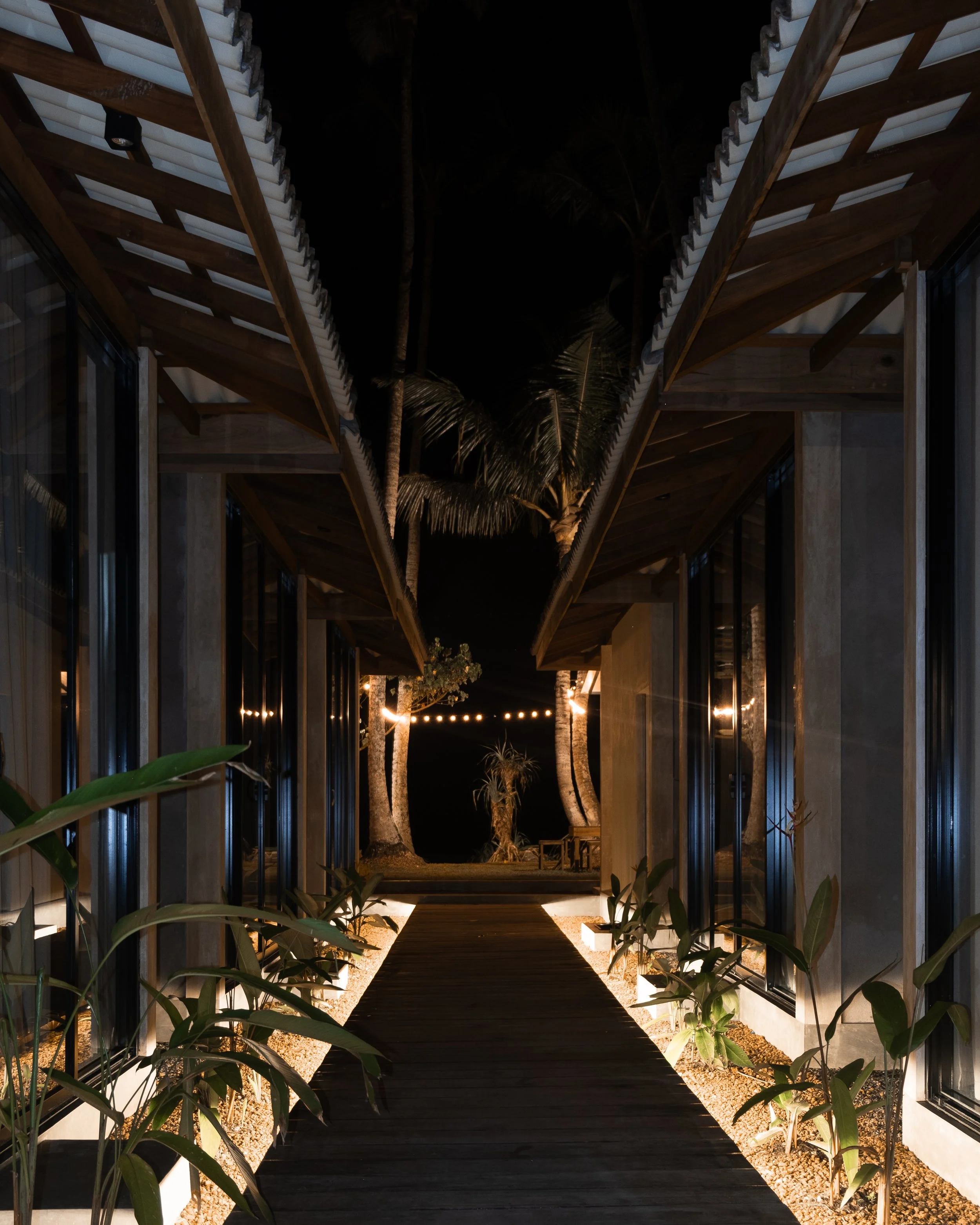 Swell Shacks - Beachfront Rentals - Madiha, Sri Lanka