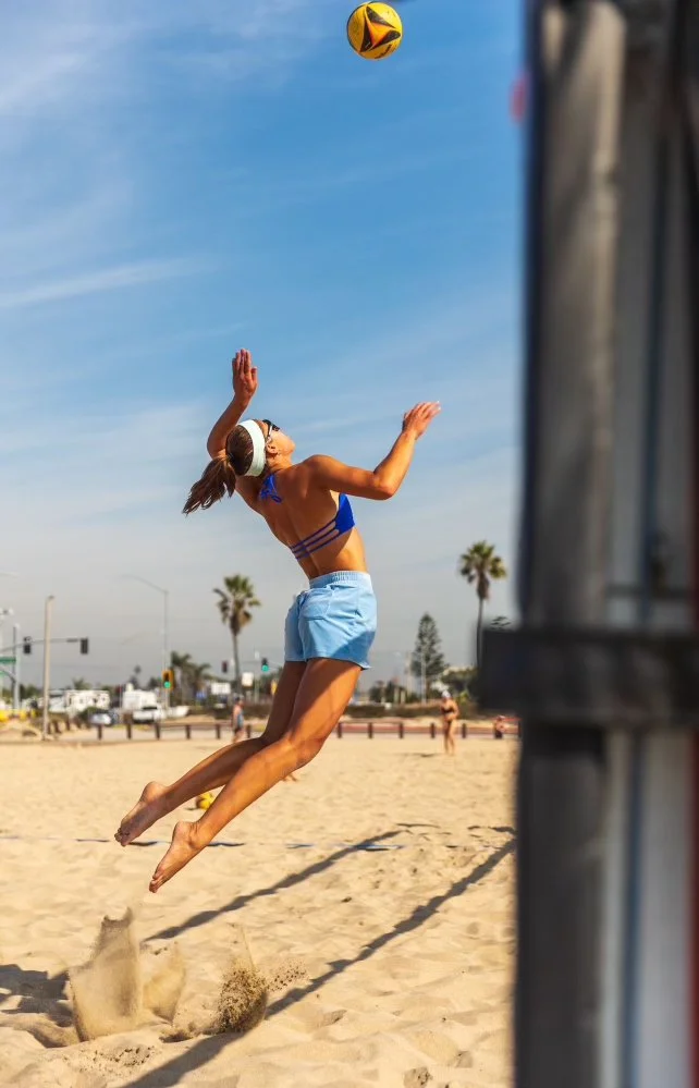Beach Volleyball Classes | Play Highline