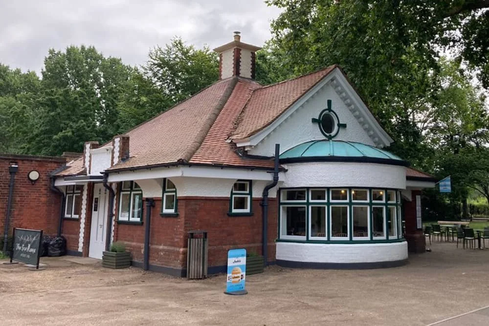 The Paddenswick Tea Gardens | Ravenscourt Park Cafe