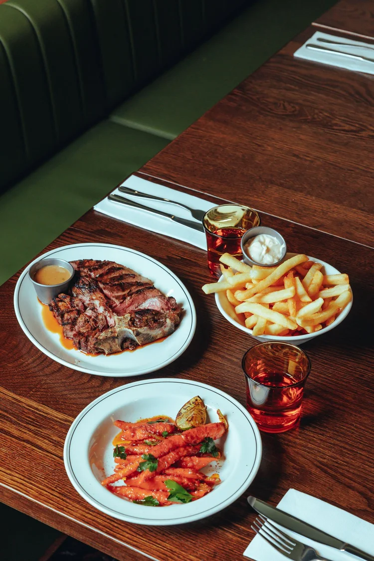 Petrel Hotel — OPEN SEASON