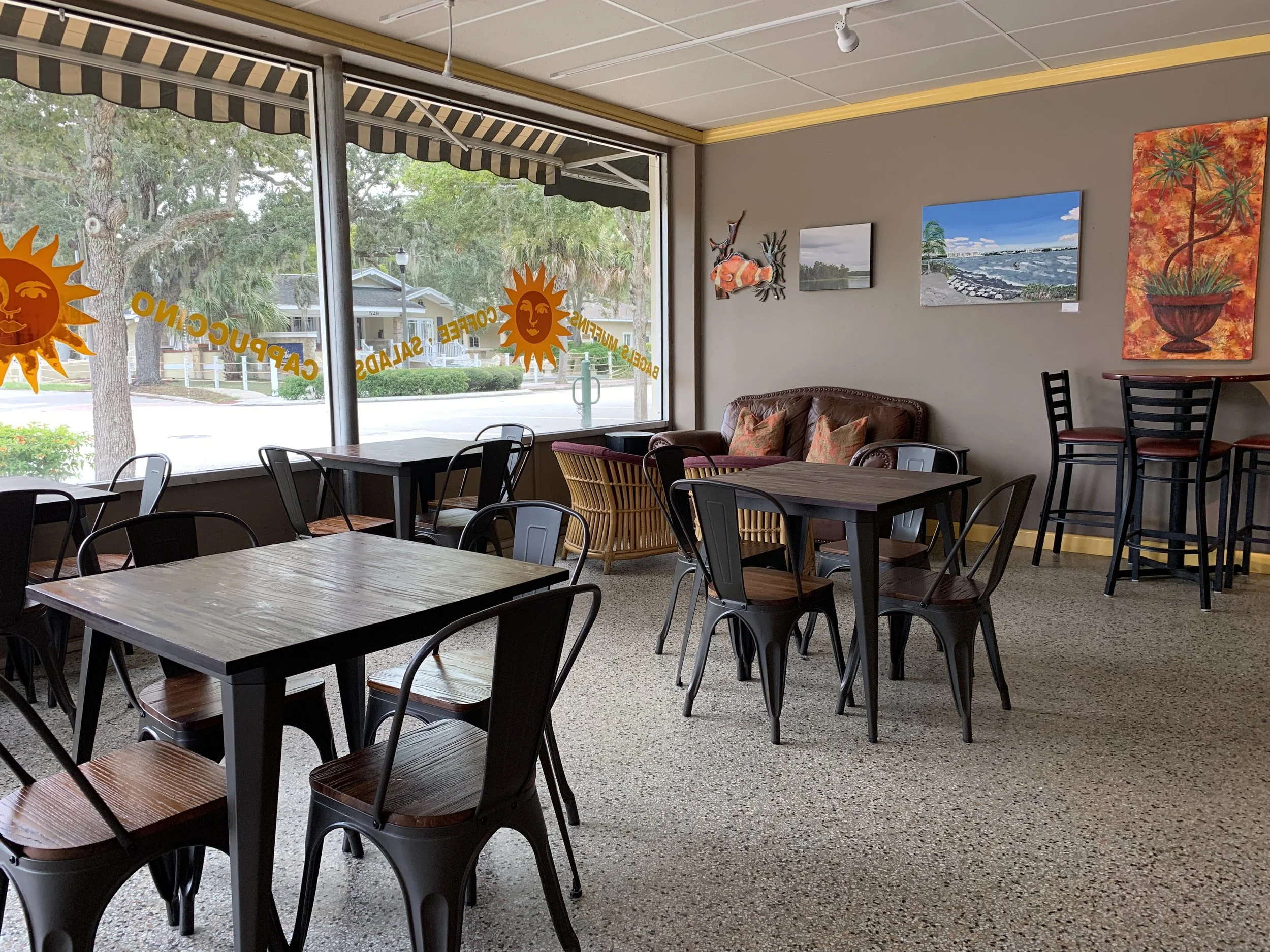 The Sun Shoppe & Cafe