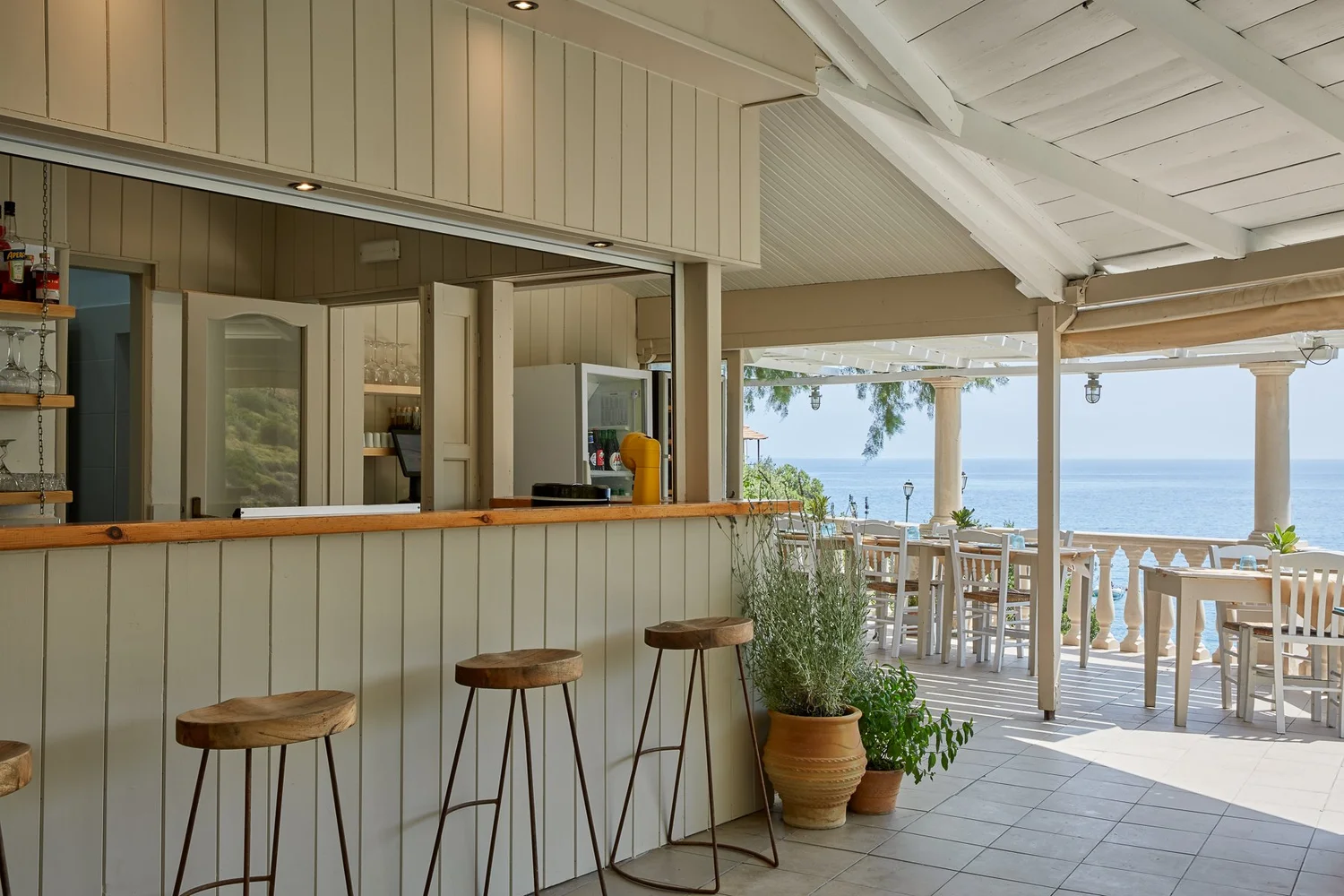 Mikro Nisi - Restaurant