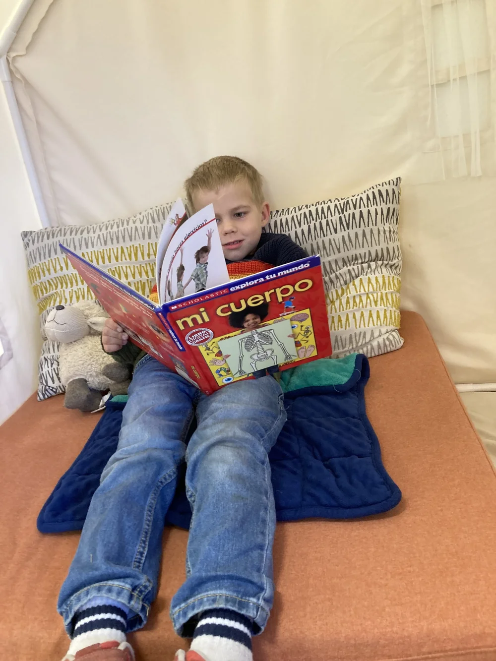 How to Apply — Oasis Trilingual Community School