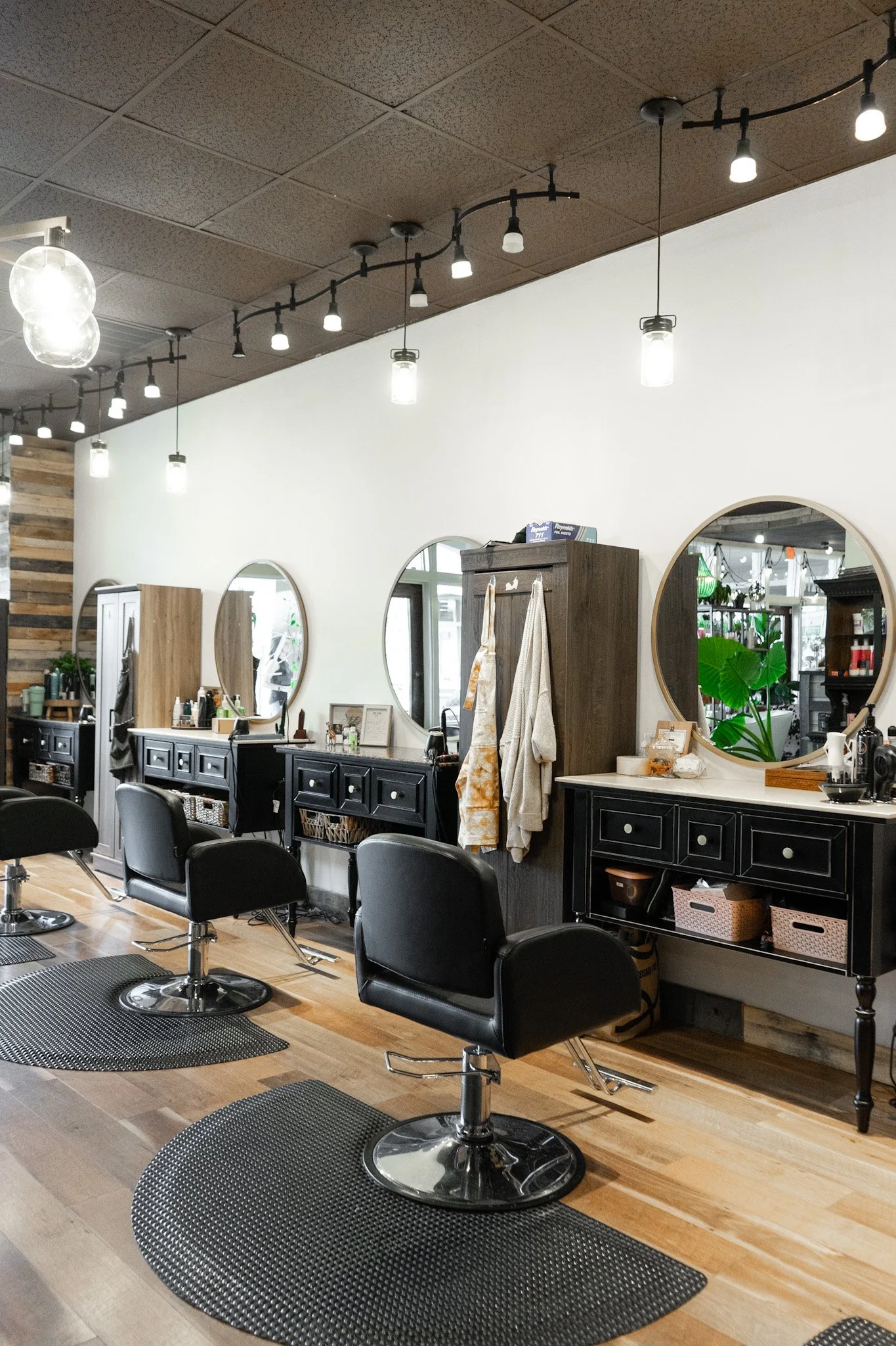 Trust & Mane Salon