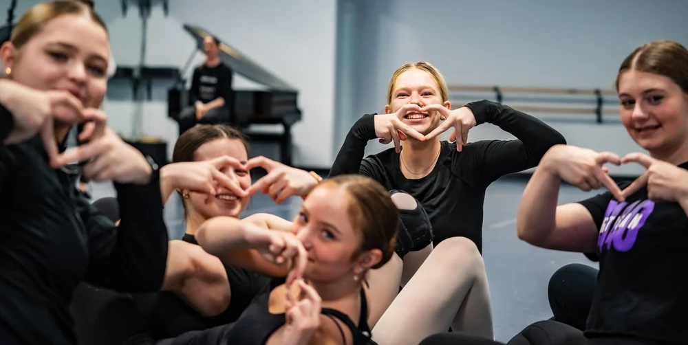 Contact us! — Artisan Dance Studio