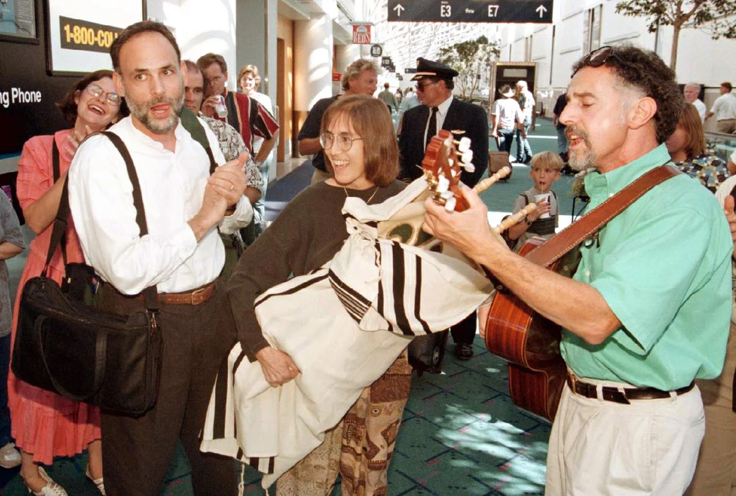 Aryeh Hirshfield and How Our Congregation Began — P'nai Or of Portland