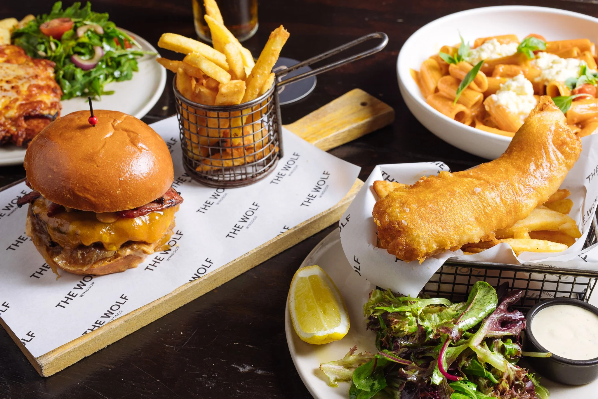 Best Pub on Chapel Street — The Wolf Windsor