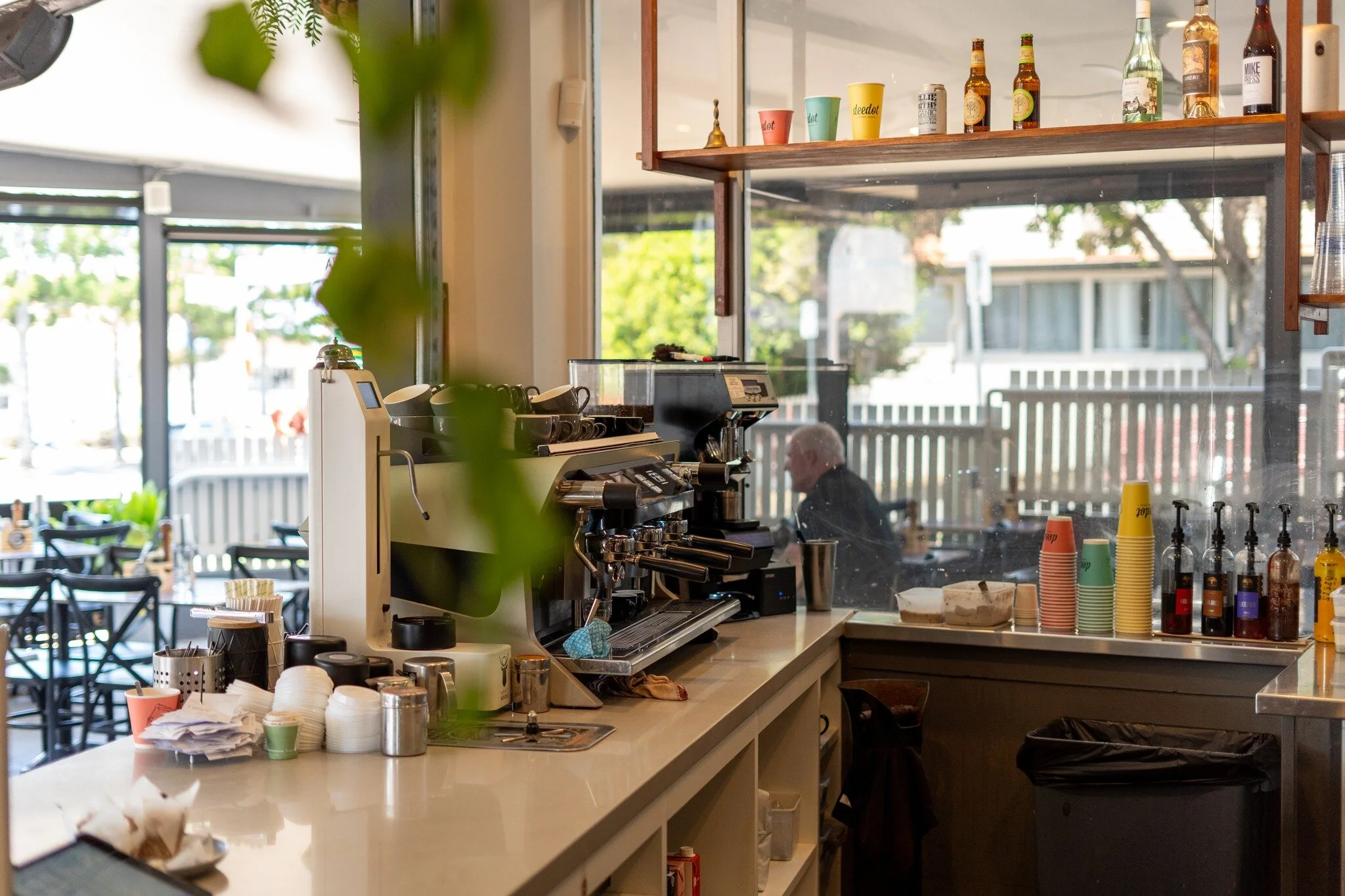 Deedot Coffee House