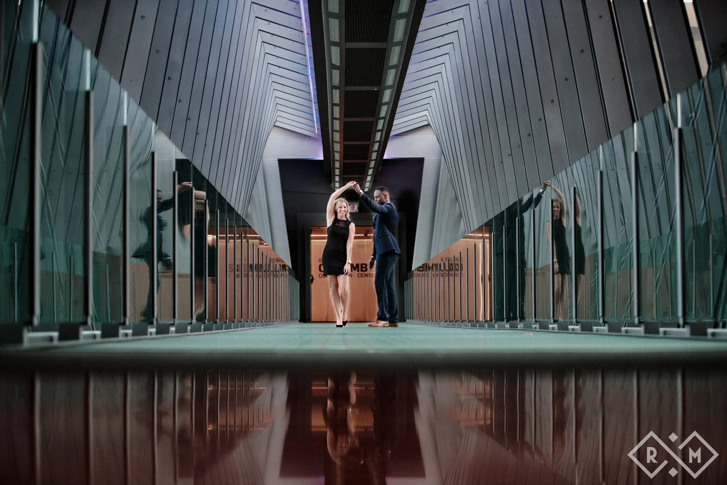 Downtown, Late Autumn Engagement Session - Wedding Photographer ...