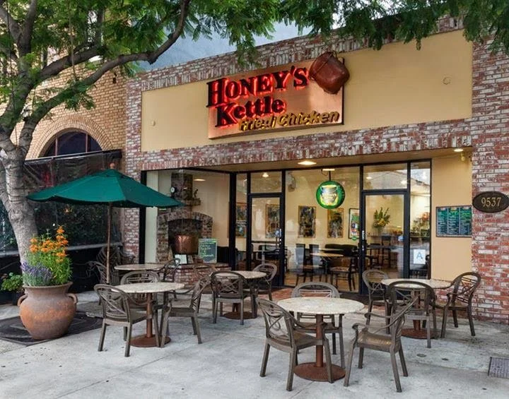 Honey's Kettle Fried Chicken — Black Owned Food In LA