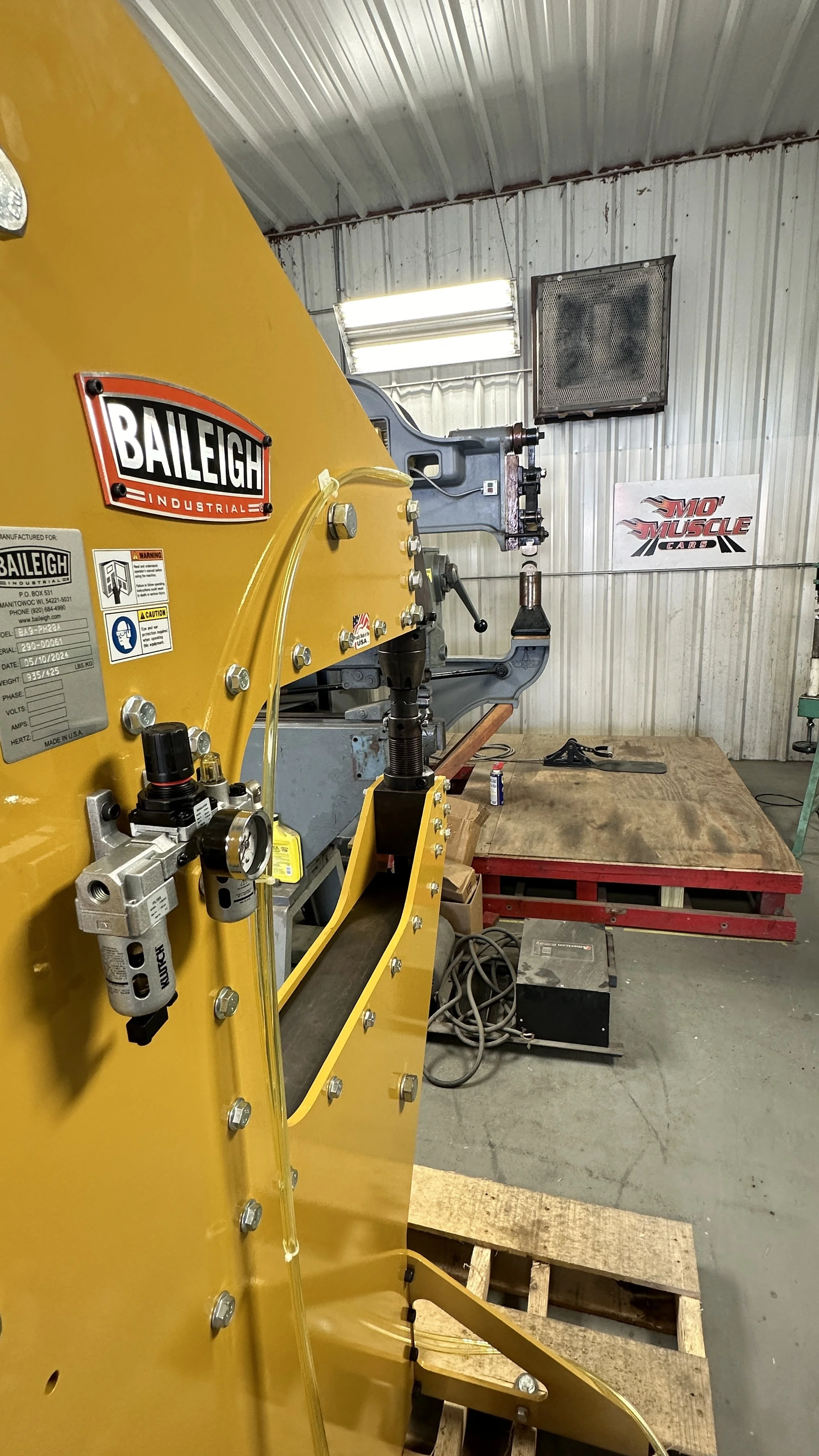 Metal Fabrication : Mo' Muscle Cars
