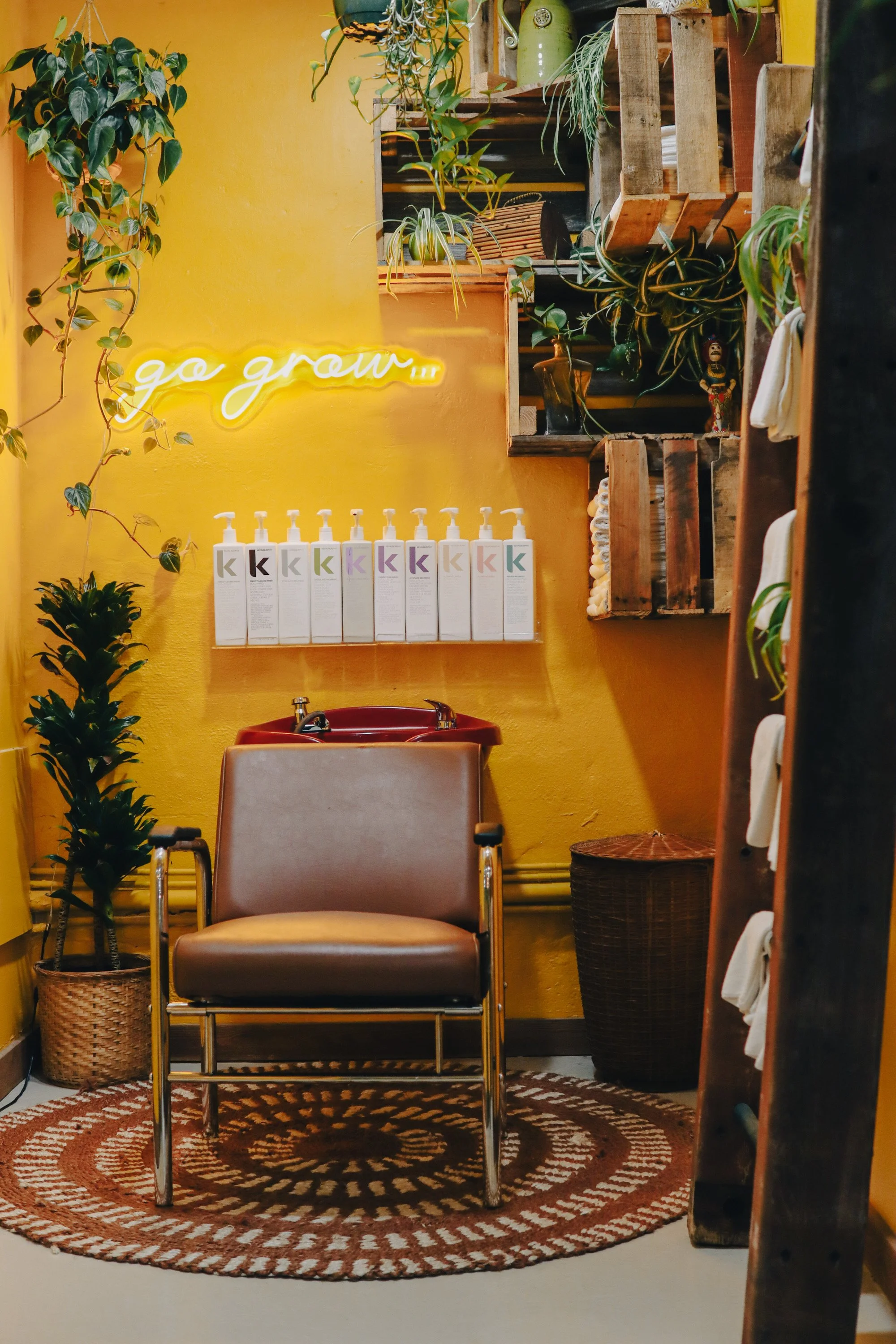 Salon Info and Policies at Crecer | Best Hair Salon in Dallas