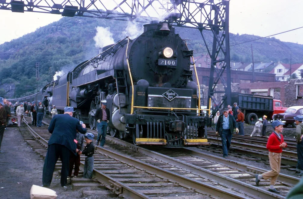Reading No. 2100 Gallery — American Steam Railroad