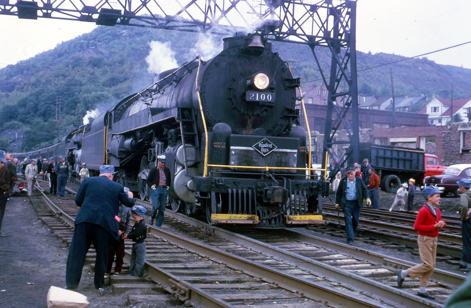 Reading No. 2100 Gallery — American Steam Railroad