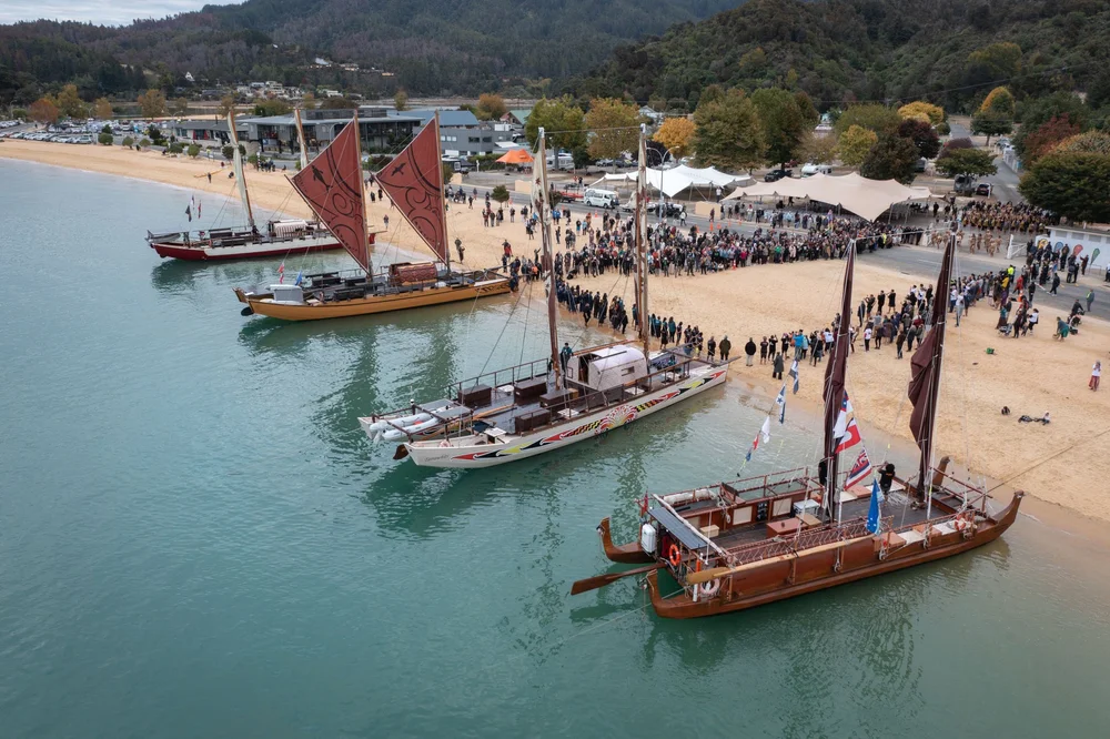 Te Hau Kōmaru National Waka Hourua Festival Opens in Kaiteretere ...