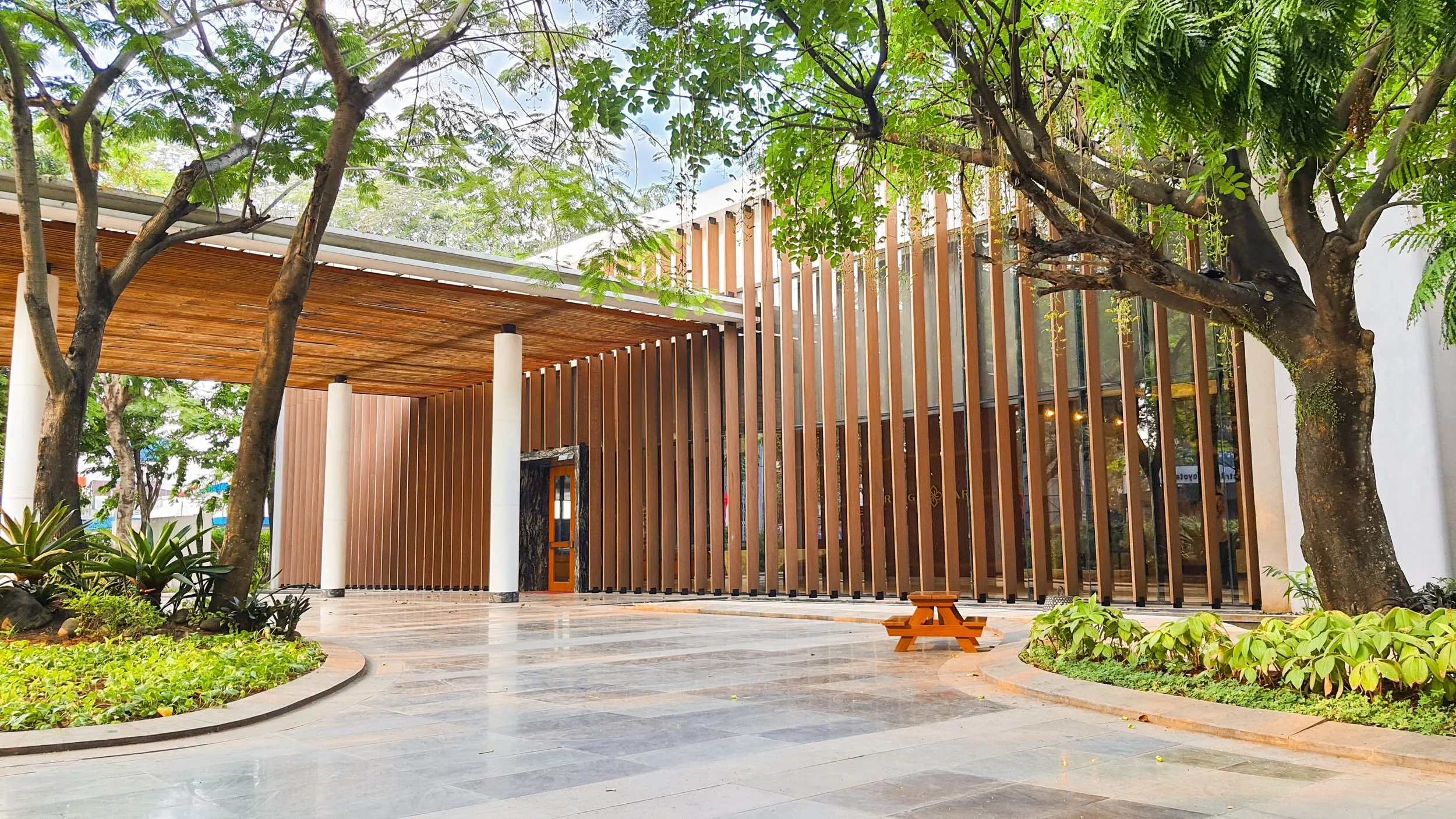 Architectural Metal Fins — ABIYA