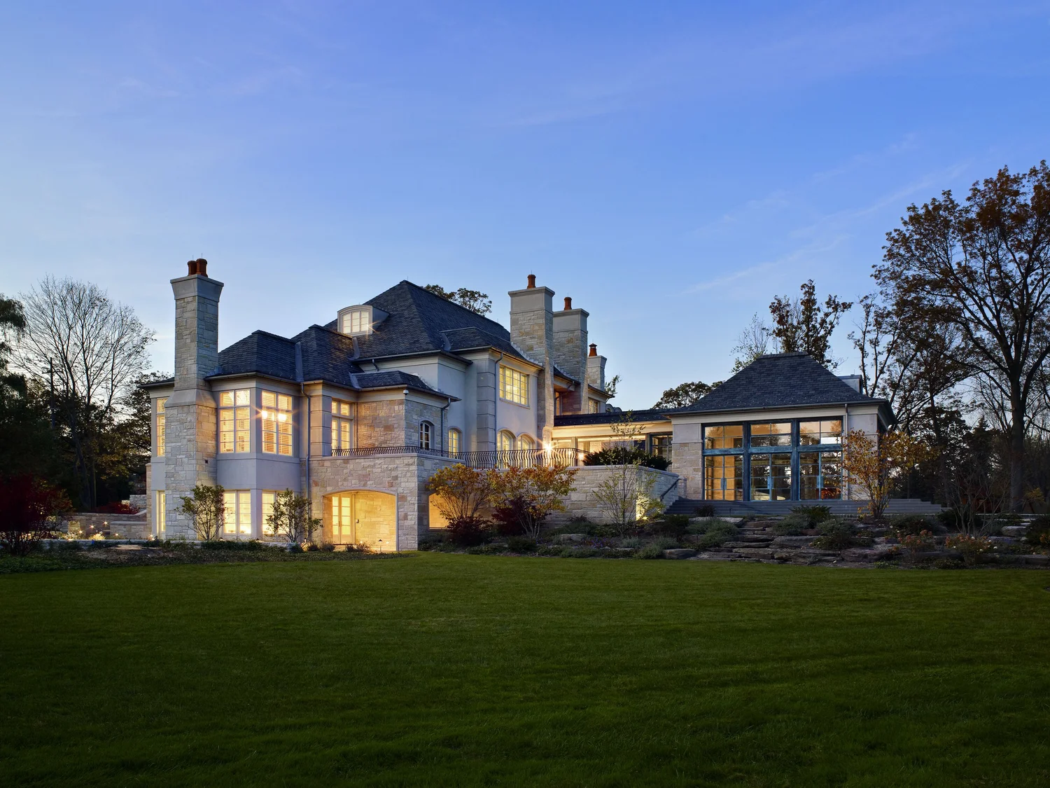 ORCHARD TRAIL RESIDENCE — YOUNG & YOUNG ARCHITECTS