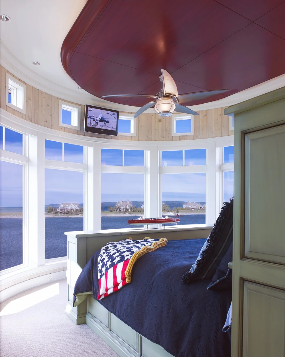 VISTA RESIDENCE — YOUNG & YOUNG ARCHITECTS