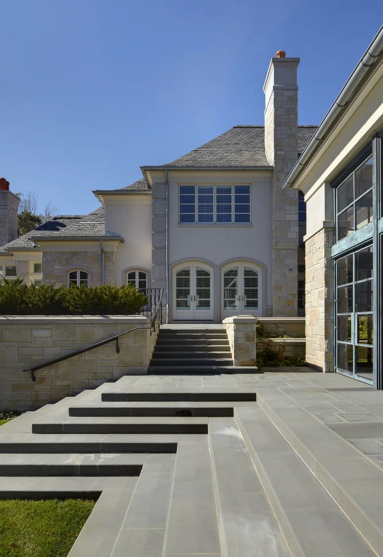 ORCHARD TRAIL RESIDENCE — YOUNG & YOUNG ARCHITECTS