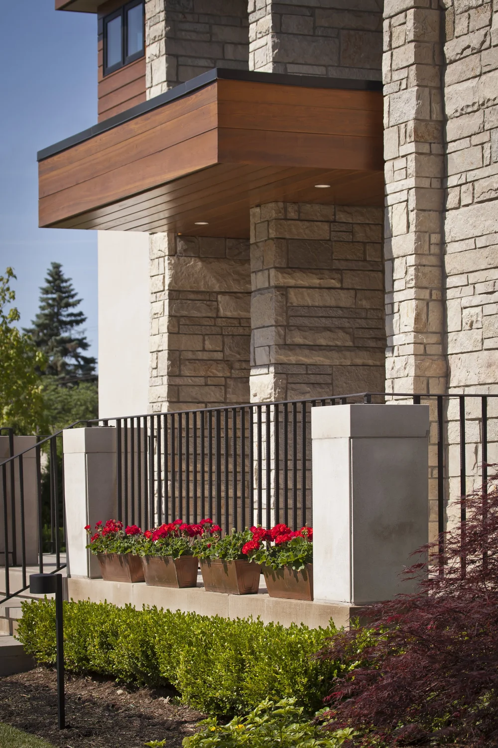 FRANK ST RESIDENCE — YOUNG & YOUNG ARCHITECTS