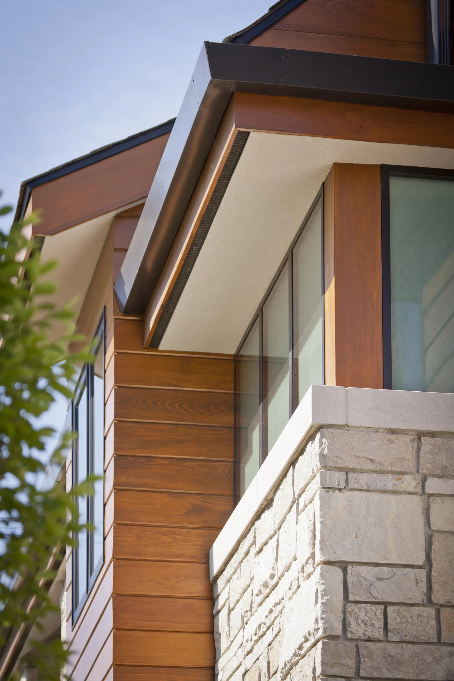 FRANK ST RESIDENCE — YOUNG & YOUNG ARCHITECTS