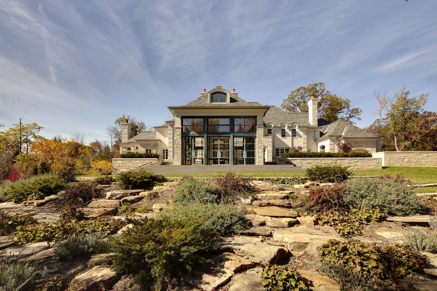 ORCHARD TRAIL RESIDENCE — YOUNG & YOUNG ARCHITECTS