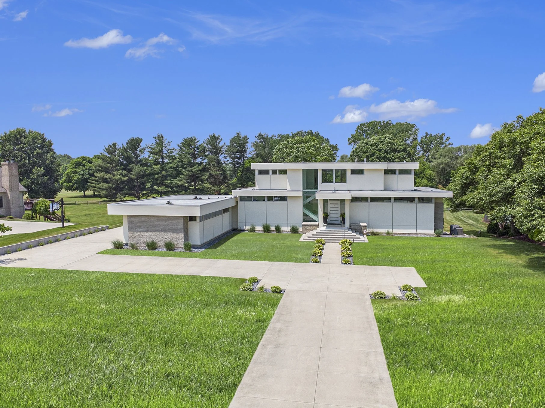 FAIRVIEW RESIDENCE — YOUNG & YOUNG ARCHITECTS