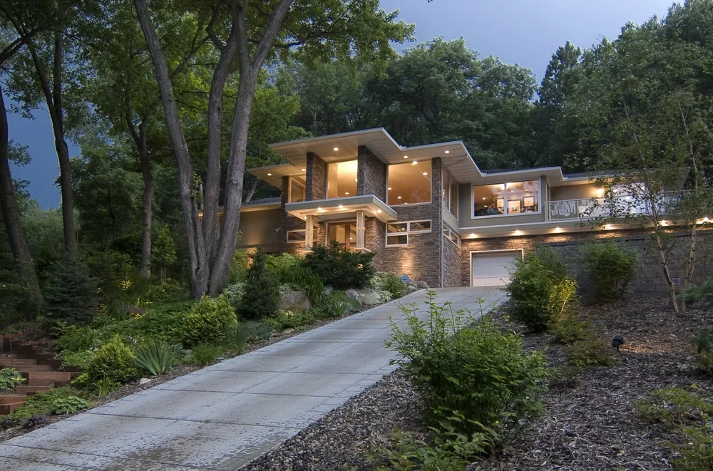 Architectural, design-led, modern real estate specialist. Mid-century ...