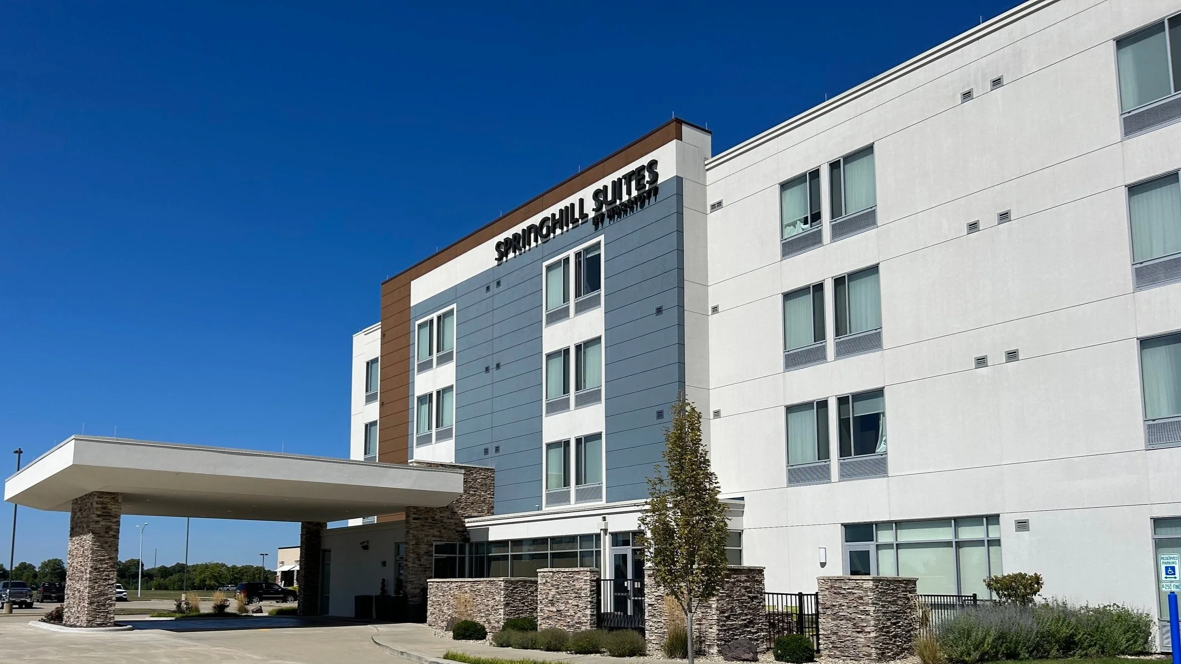 Springhill Suites — Legacy Pointe