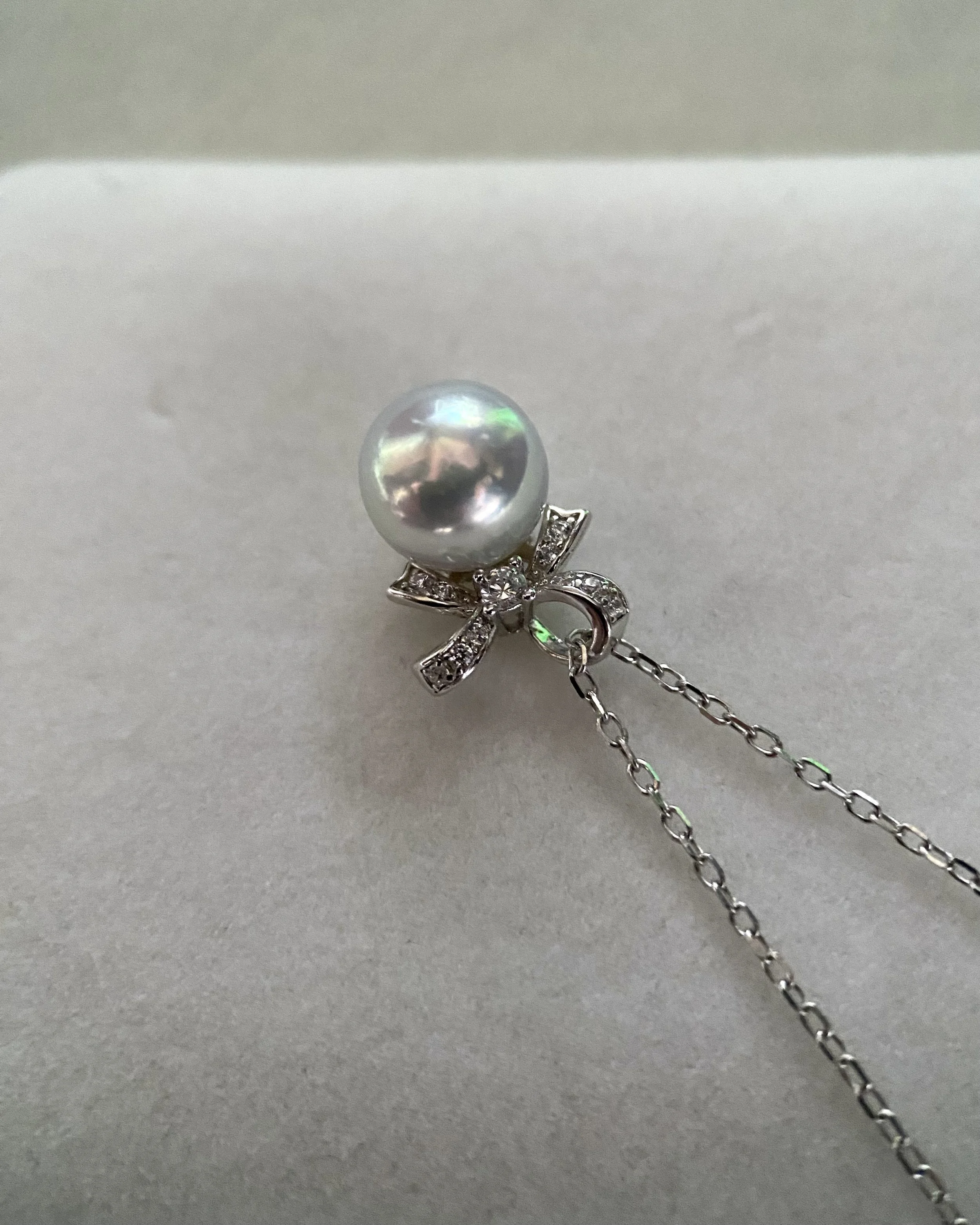 Exquisite 8mm Japanese White Akoya Pearl Earrings, Pearls from Renowned ...