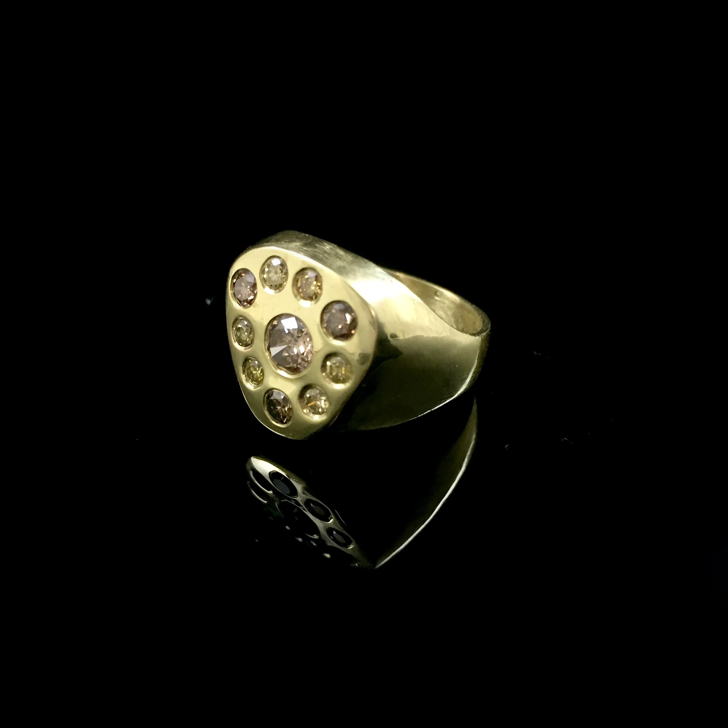 18K Yellow Gold Multi Colored Diamond Ring signed George Brooks — Trésor