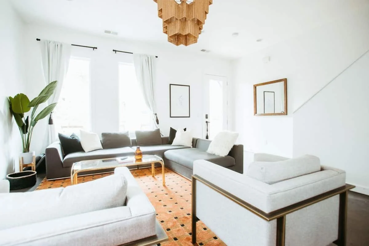 East Nashville — HANS LOREI