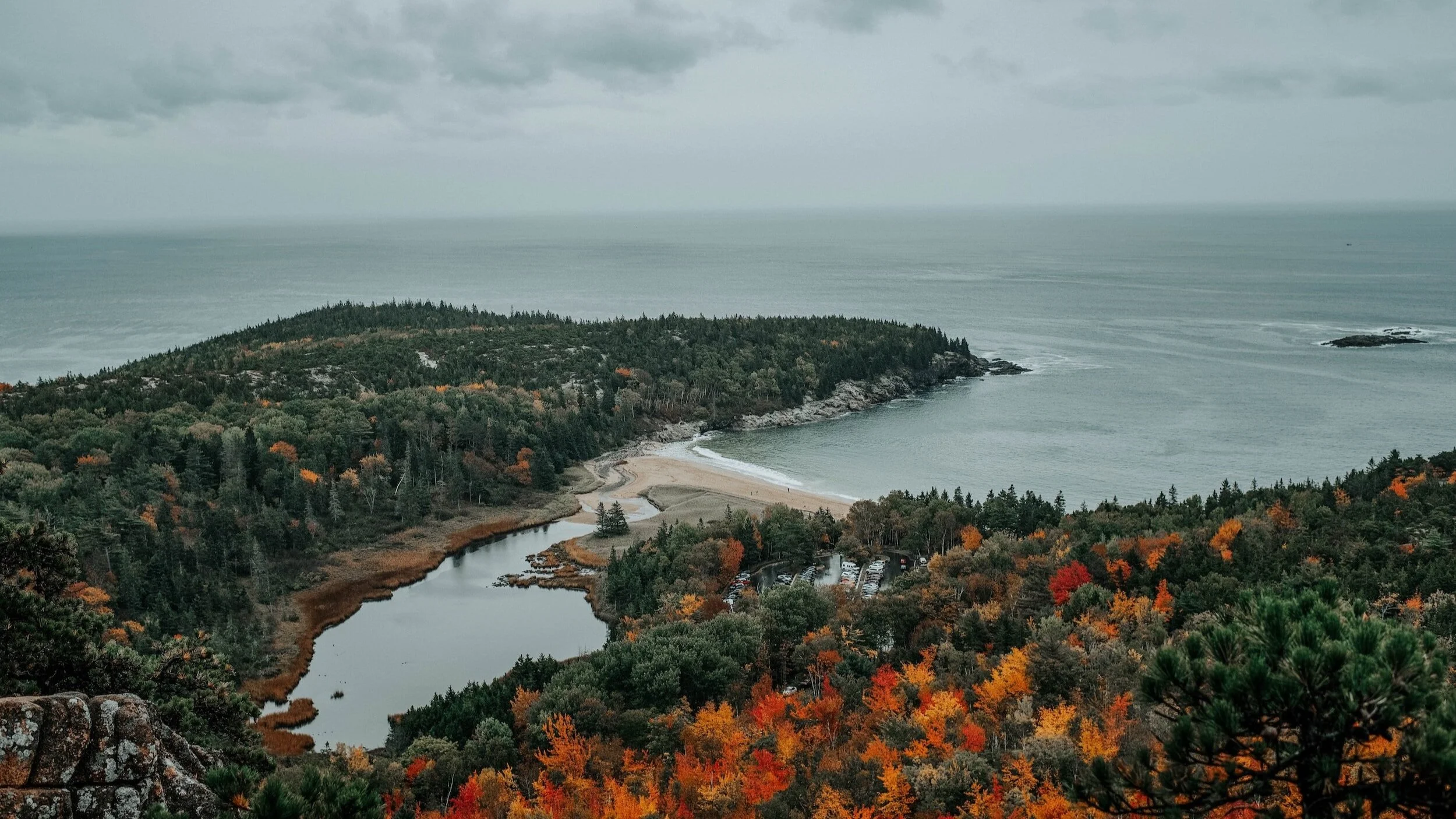 New England’s 12 Must-See Foliage Spots This Season — savor + roam