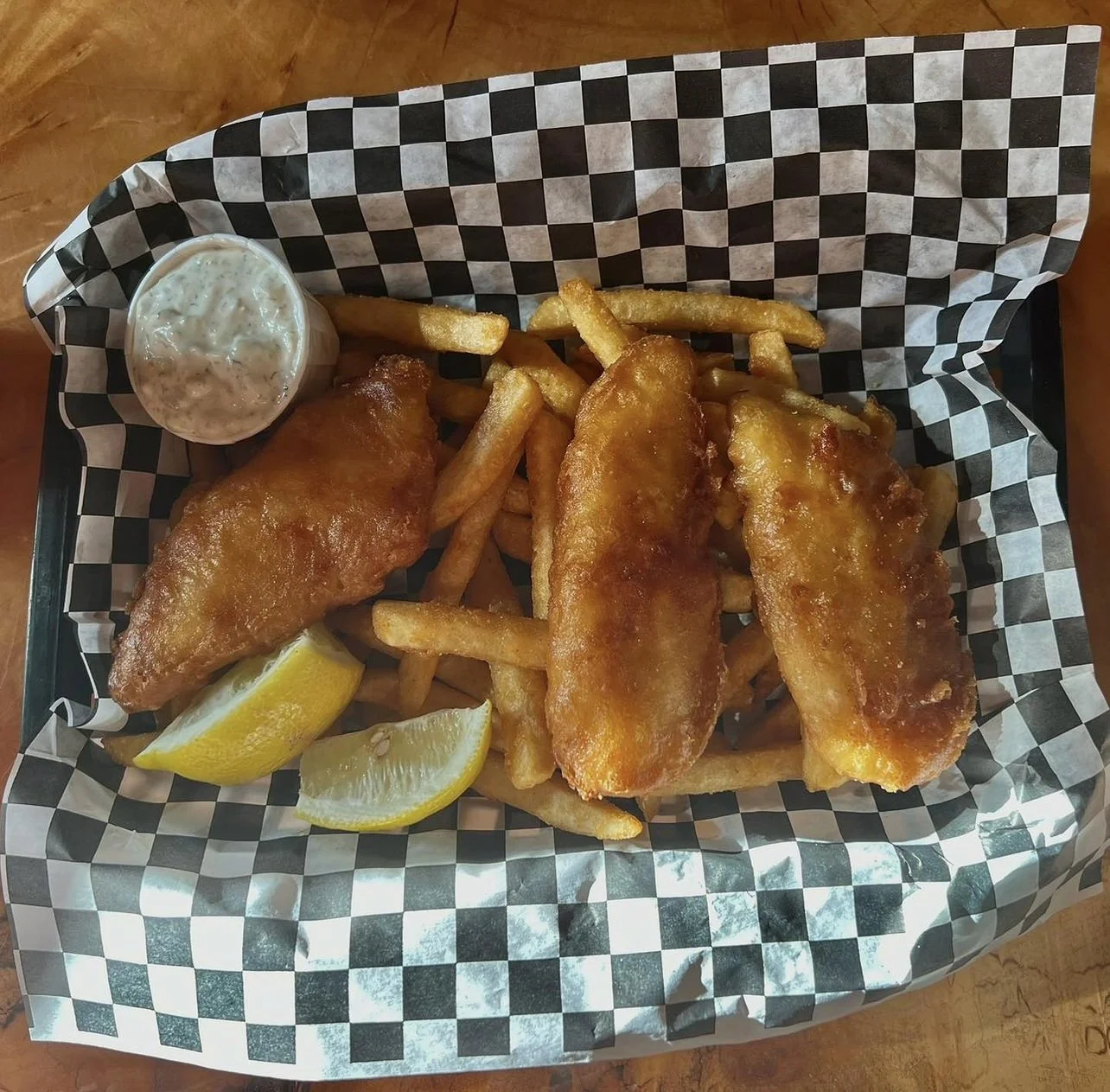 Squirrel Tree Restaurant & Bar — The Squirrel Tree